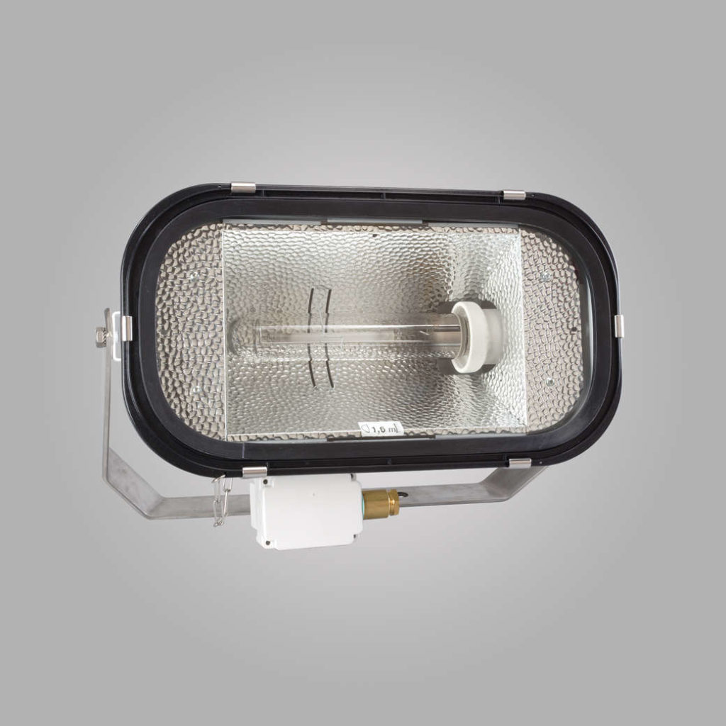 FLOODLIGHTS – Dream Marine